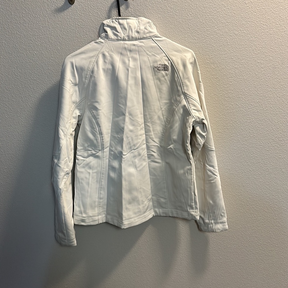 North Face Hard Shell Light Weight Jacket. Size Mediu… - Gem